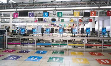 Maximising security lane throughput