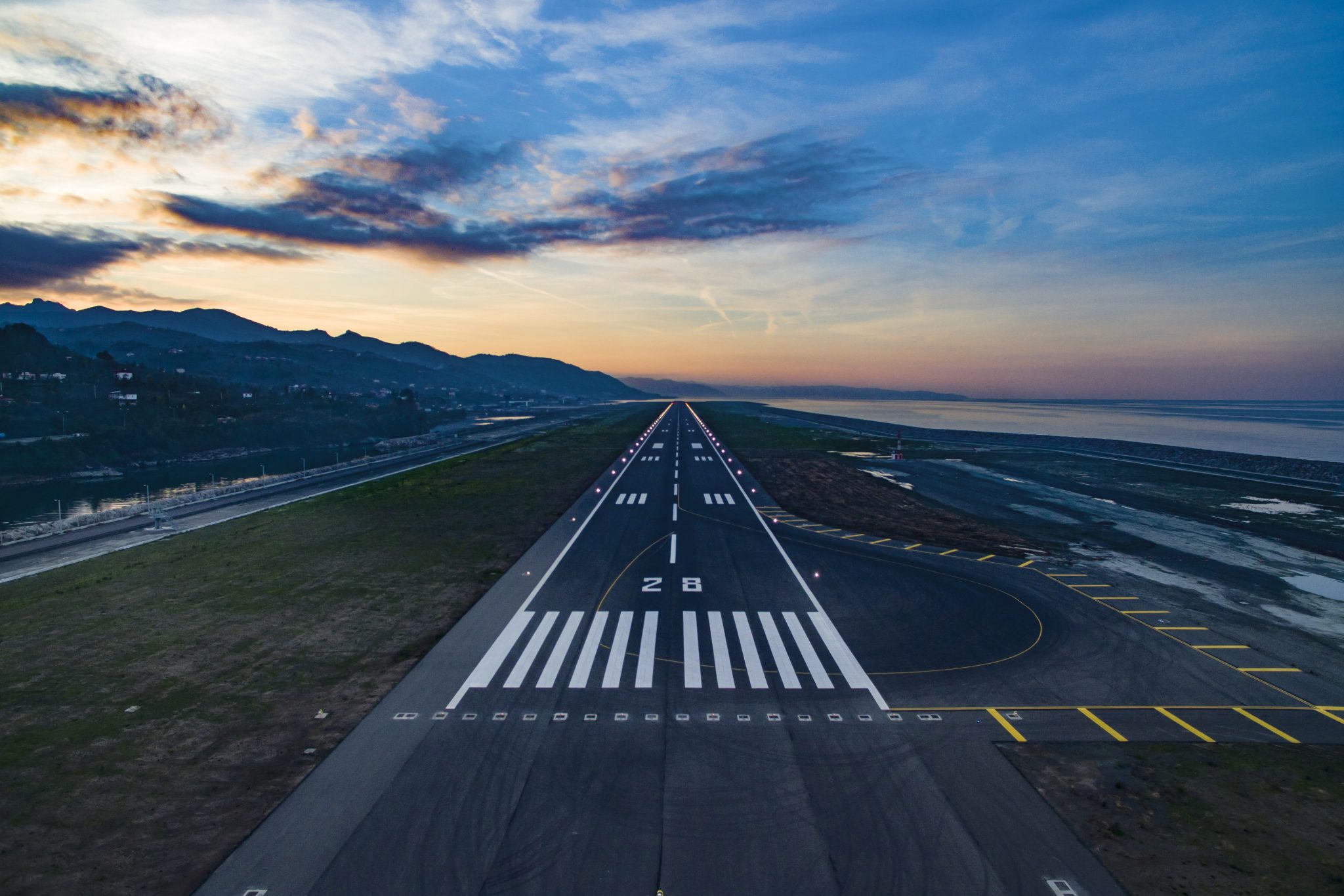 Unlocking the future of airfield operations: Introducing AIROps™ cloud ...